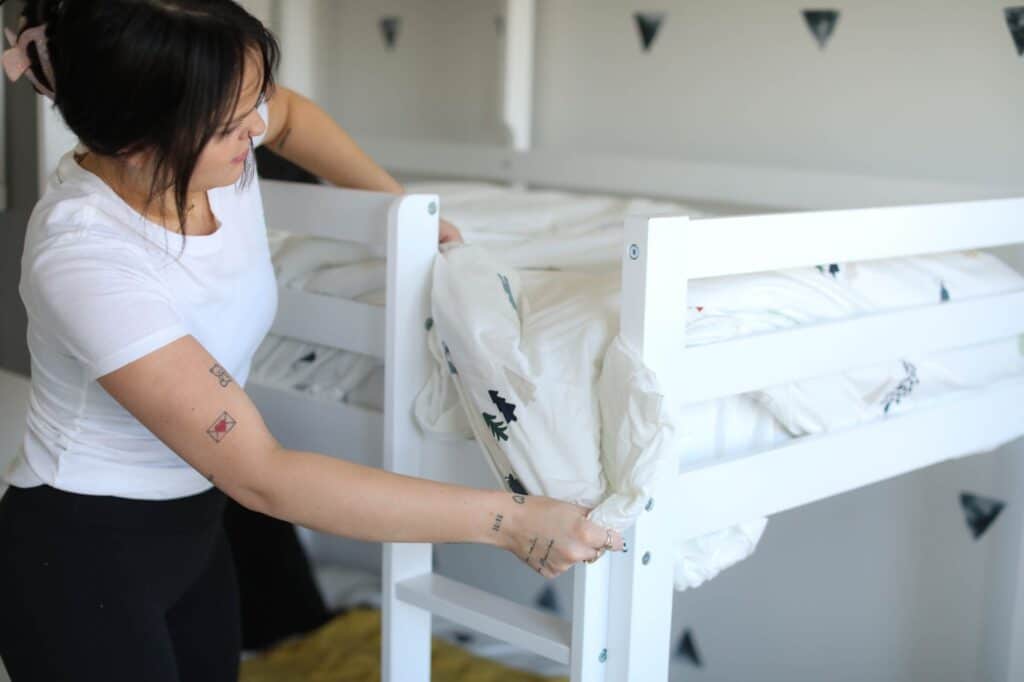 Making a Bunk Bed: Is There an Easy Way? - House Work